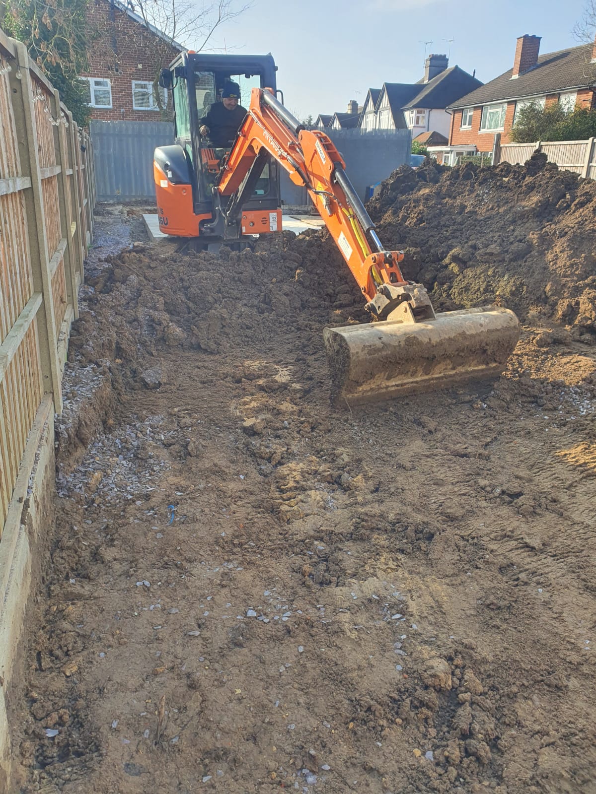 Landing - Mini Digger Hire Camden | Free Delivery